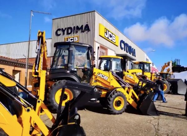 Inaugurado las nuevas instalaciones del distribuidor de JCB Cydima