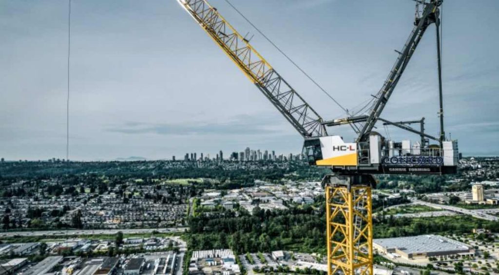 Liebherr presenta una nueva grúa sobre orugas LR 12500-1.0