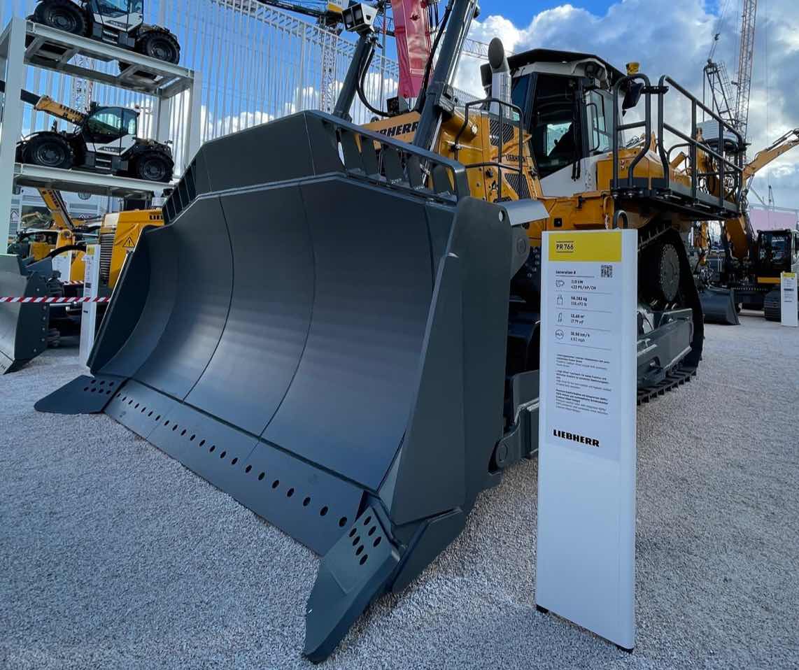 Estreno mundial del PR 766 G8 de Liebherr en Bauma