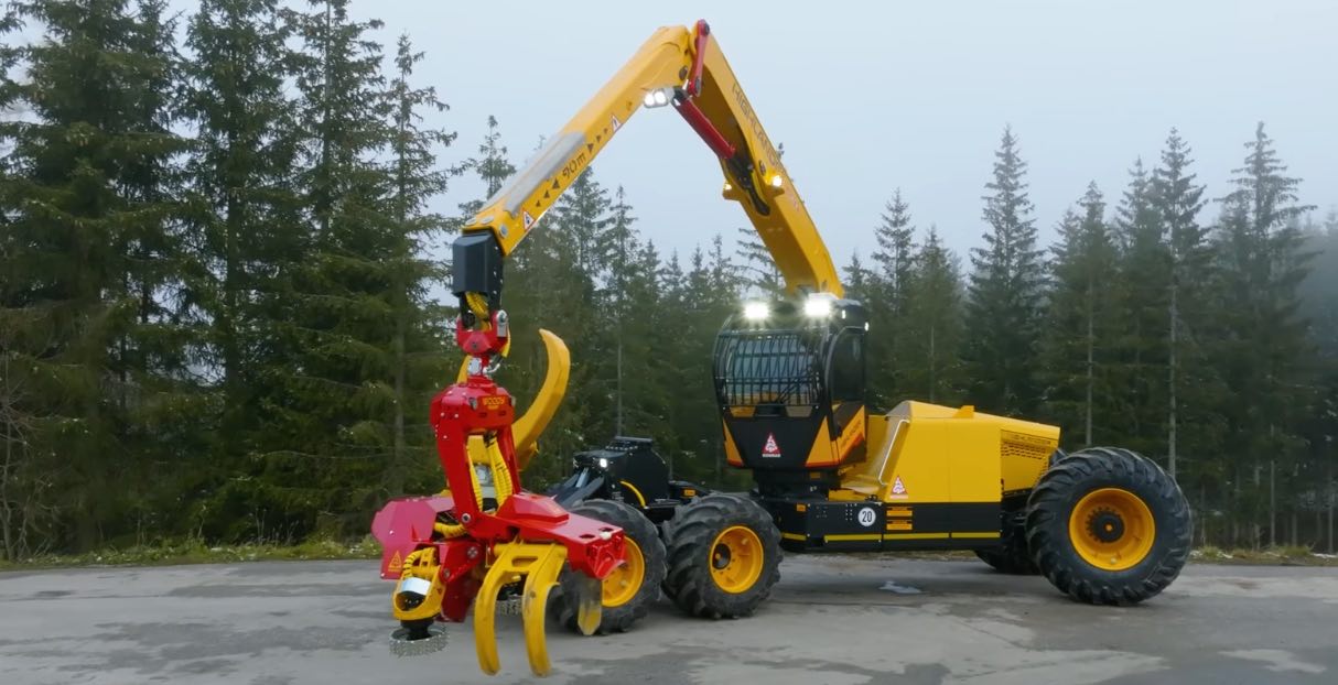 Finanzauto realiza una demostración del nuevo Raptor 100 de Prinoth