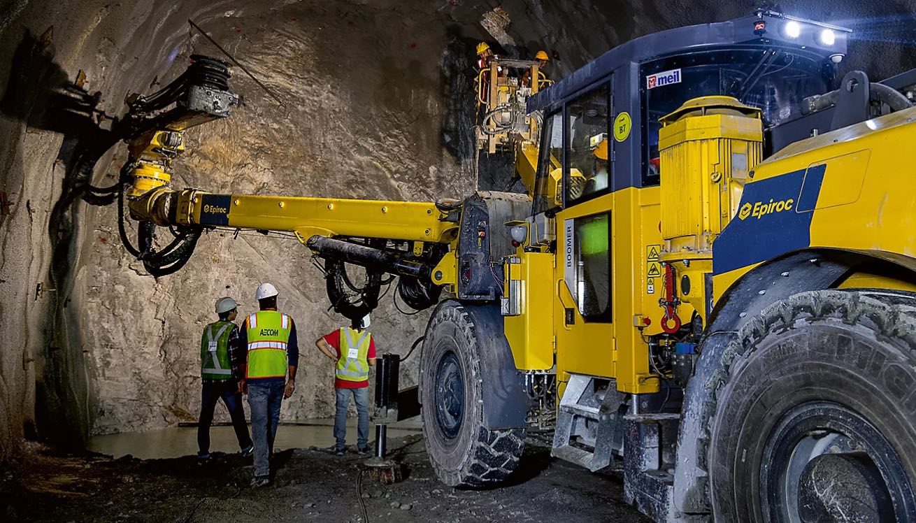 Equipos de Epiroc en el tunelado para Rail Vikas Nigam Ltd (RVNL)