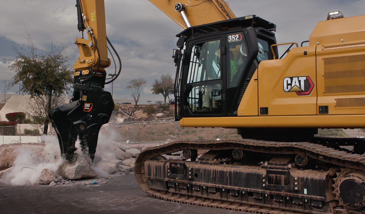 La nueva Excavadora de Pluma Recta Cat® 352