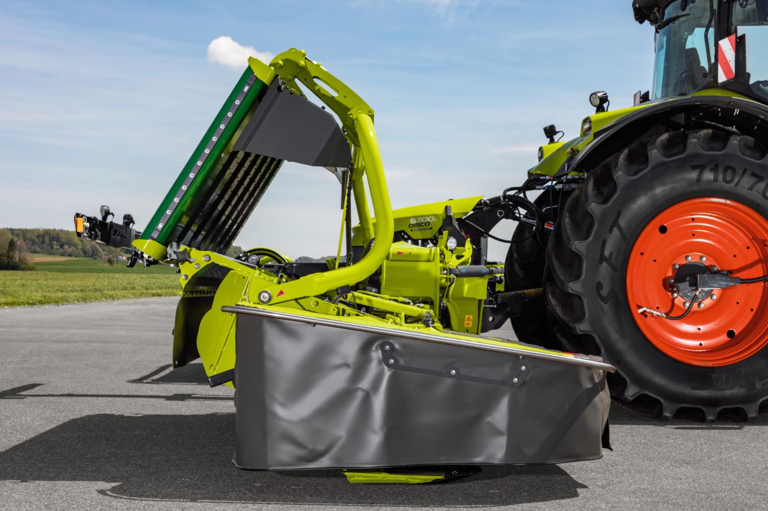 CLAAS amplía su gama de segadoras con la nueva DISCO 9700
