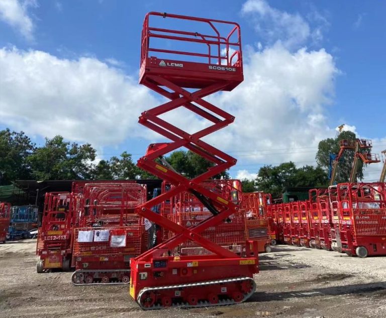 El elevador de tijera sobre orugas SC0610E de LGMG debuta en HongKong