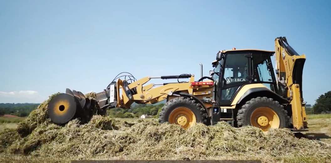 Finanzauto nos descubre la versatilidad de la Cat 444