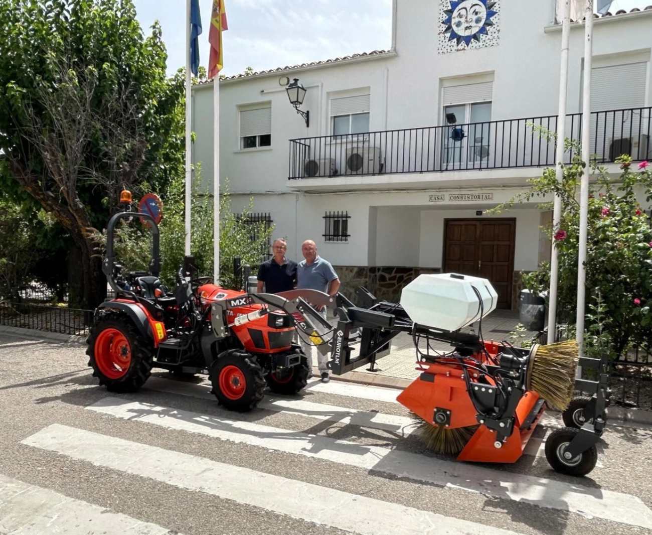 Gomariz Agromotor entrega un tractor Kubota Serie EK1