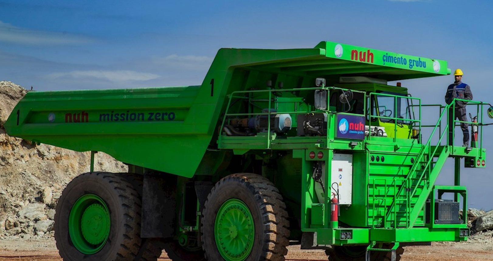 Nuh Cement y ABB conversión del camión Euclid R85B
