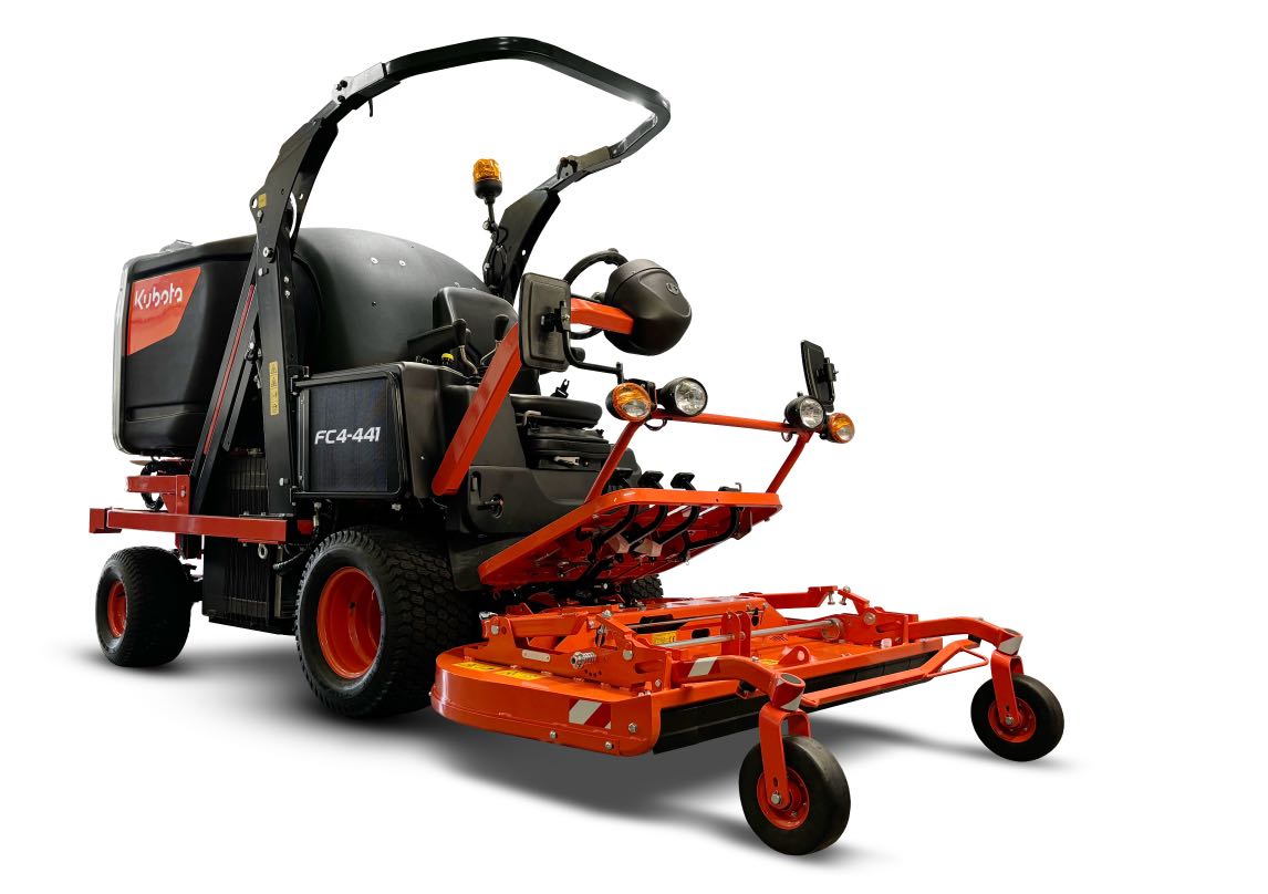 Kubota lanza la segadora FC4-441 de 44 CV