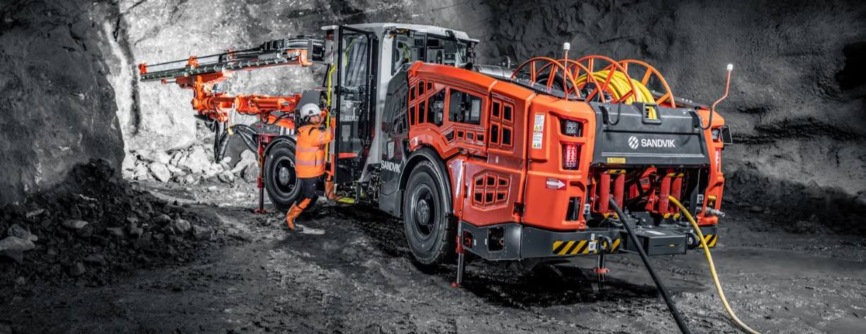 Sandvik lanza nuevo equipo inteligente de perforación subterránea