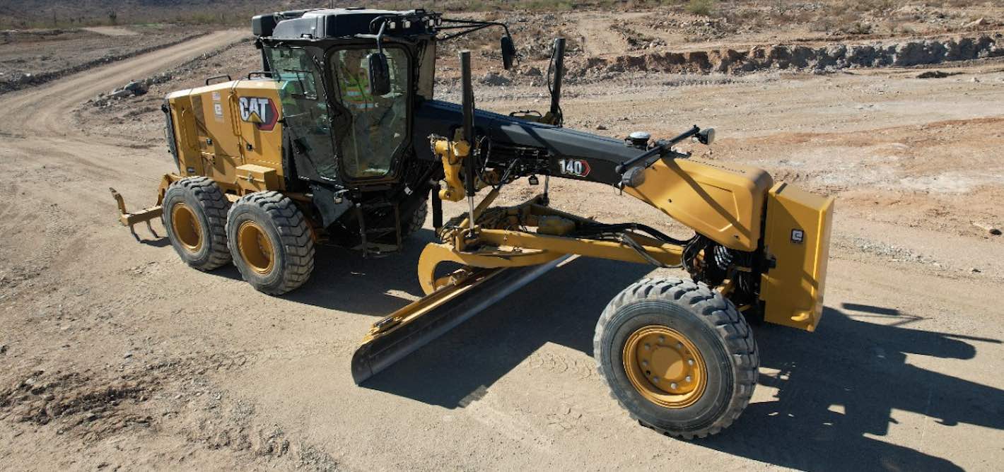 Caterpillar presenta la nueva generación motoniveladora Cat® 140
