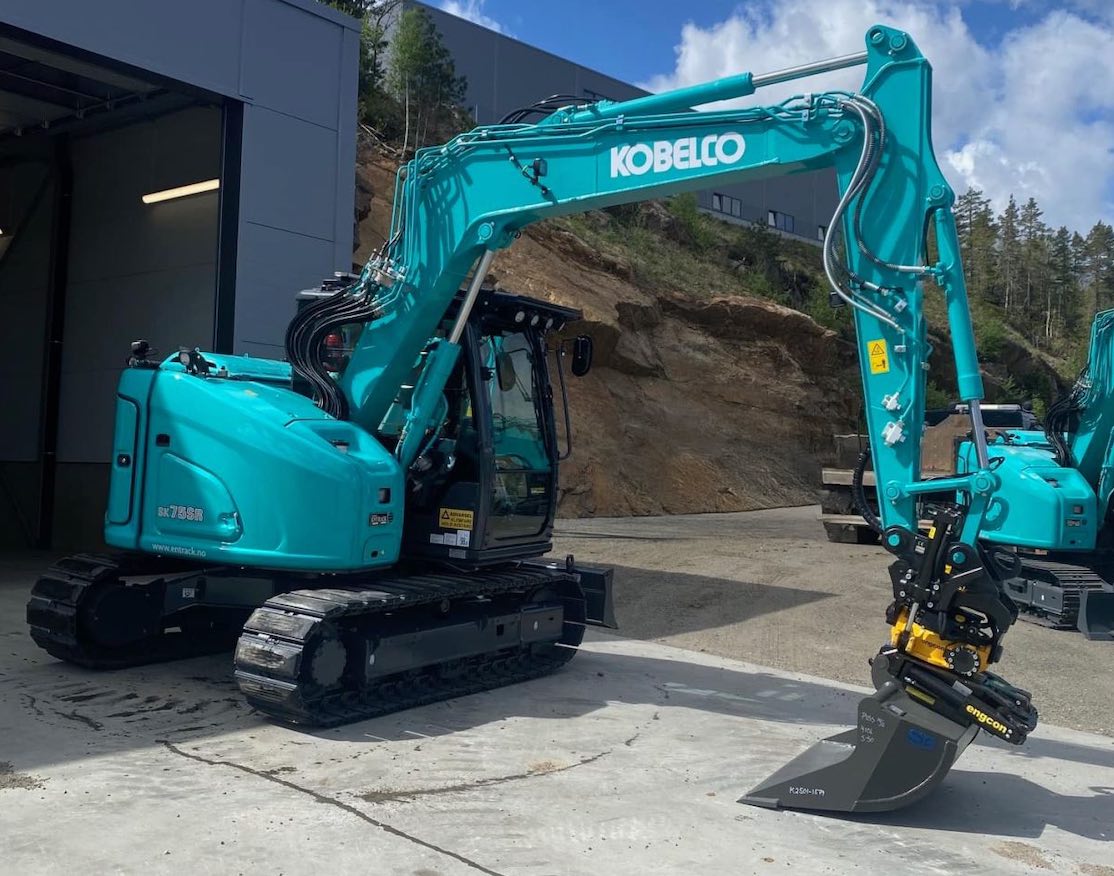 HMT AS apuesta por la nueva excavadora Kobelco SK75SR-7