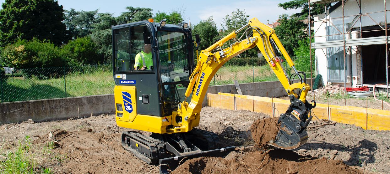 Komatsu presenta la nueva mini excavadora PC20E-6