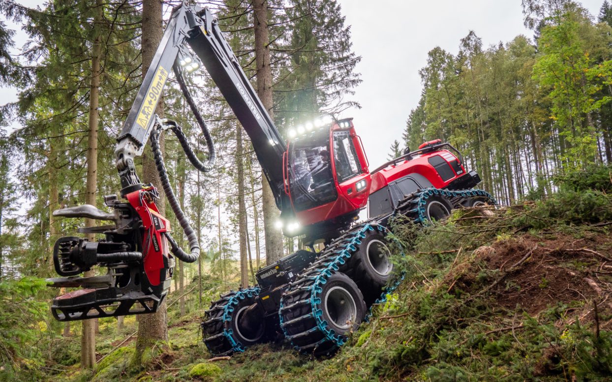 Komatsu presenta el nuevo 951XC-1 Harvester