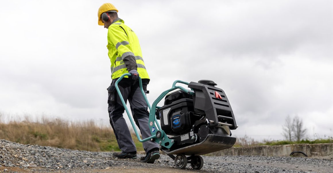 Ammann presenta nuevas planchas vibratorias eléctricas eAPF